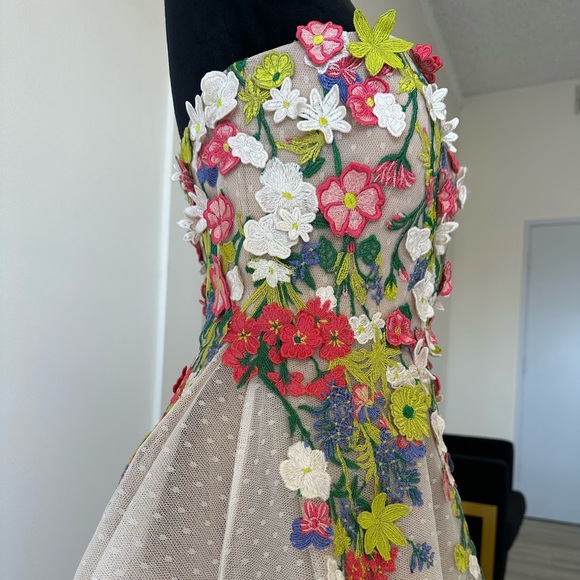 Elie Saab | Dresses | Elie Saab Floral Embroidered Swiss Dot Strapless ...